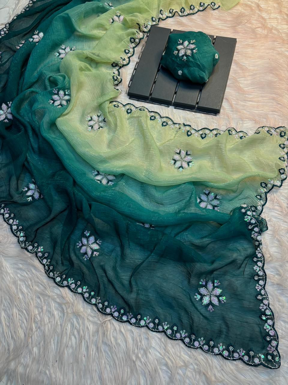 Pading Crunchy Fabric Saree - Na Dhukan - Pure Desi Market